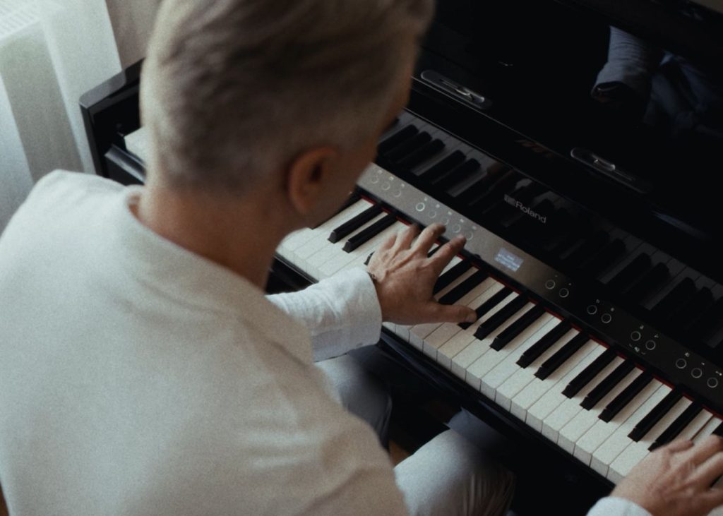 Roland LX9 Flagship Digital Piano Bundle With Stool And Headphones ...